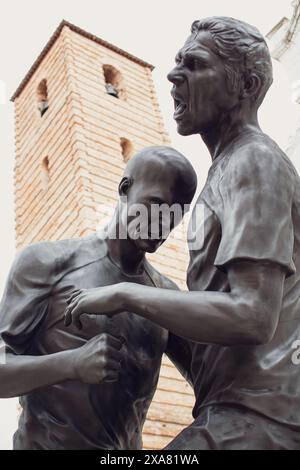 Zinedine Zidane sculpture, Pietrasanta, Italy Stock Photo - Alamy