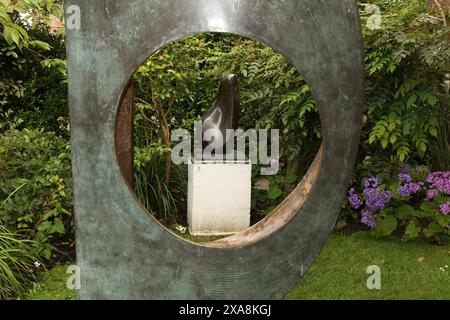 Barbara Hepworth Sculpture Garden, Coré 1960 cast bronze, St. Ives ...