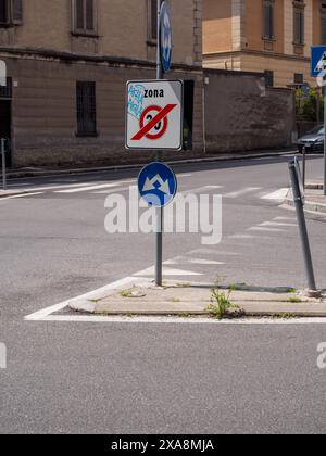 Traffic sign indicating two way in the Tijuca neighborhood, Rio de ...
