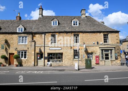 Stow on the wold, England - 19 May 2024: View at the village of Stow on ...