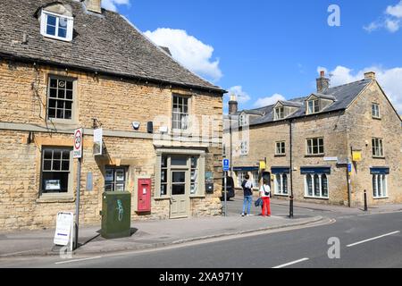 Stow on the wold, England - 19 May 2024: View at the village of Stow on ...
