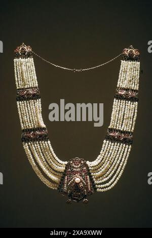 Doha, Qatar - 1 May 2024: Jewelry made from natural pearls from Qatar ...