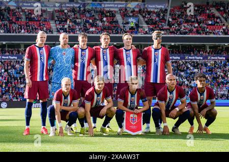 Goalkeeper Orjan Nyland of Norway, Sander Berge of Norway, Alexander ...