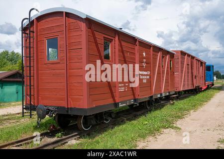 TESOVO-NETYLSKY, RUSSIA - JULY 15, 2023: Old soviet diesel locomotive ...