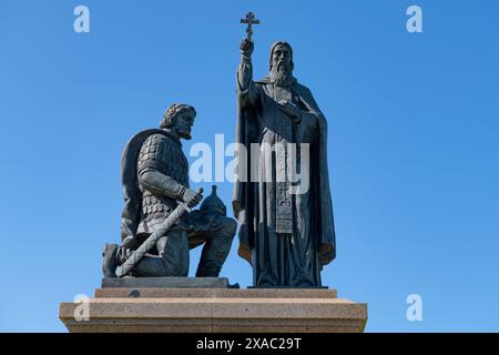 IVANOVKA, RUSSIA - MAY 21, 2024: Column-monument (1849) on Red Hill in ...