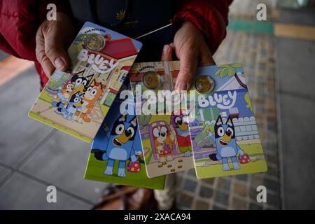 Canberra, Australia. 06th June, 2024. Customers queued up in front of ...