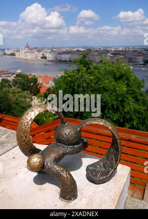 Kockásfülű nyul (Checkered eared rabbit), a bronze mini statue by ...
