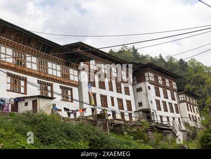 Bhutanese traditional houses, Trongsa District, Trongsa, Bhutan Stock ...
