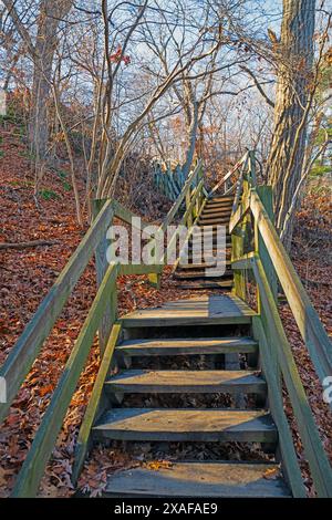 LaSalle Canyon, Starved Rock State Park, near Ottawa, Illinois, USA on ...