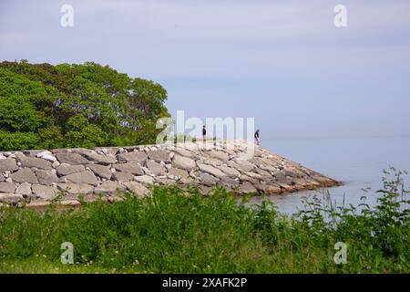 Breakwater in Lake Ontario Stock Photo - Alamy
