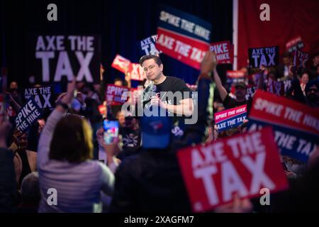 Conservative Party of Canada leader Pierre Poilievre speaks at a Canada ...