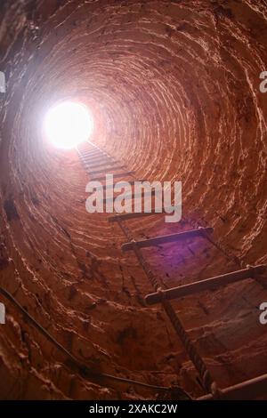 Vertical mining shaft in Tom's Working Opal Mine in Coober Pedy, South ...