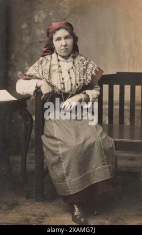 Aunt Hannah (Graham family) gelatin silver prints, studio portraits ...