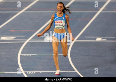 Nadia Battocletti from Italy celebrates silver at the 10,000m Women’s ...