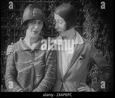 Norah Blaney and Gwen Farrar in The House that Jack Built Stock Photo ...