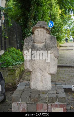 Statue of Zefke Mols at start of City Walls of Sittard, Limburg ...