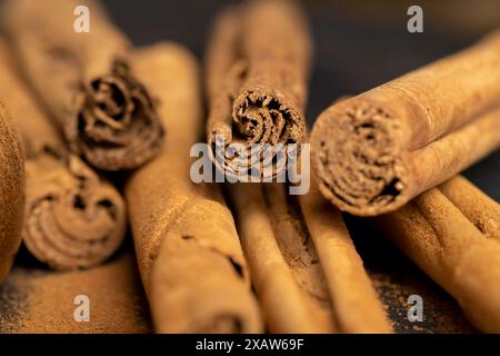 Cinnamon sticks for making cinnamon powder as spices, spices of ...