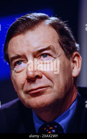 Ian Lang addressing the media at a Conservative Party press conference ...