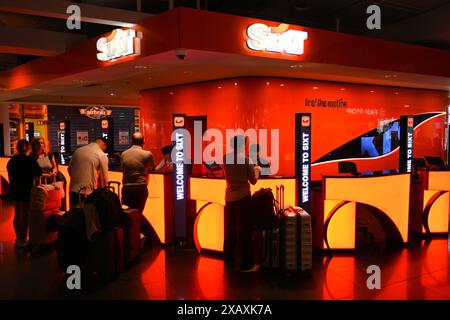 Flughafen München. Sixt rent a car - Autovermietung im Zentralbereich ...