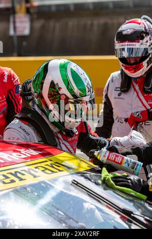 MANN Simon (usa), Vista AF Corse, Ferrari 296 GT3 #21, LM GT3, portrait ...