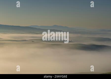 Landscape at sunrise around Volterra, province of Pisa, Tuscany, Italy ...