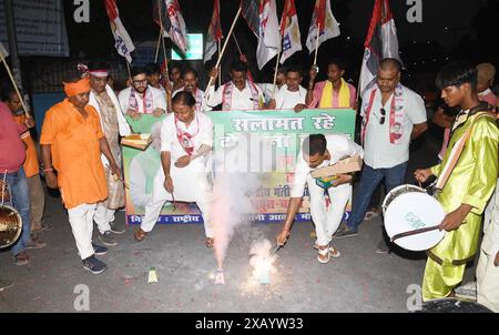 PATNA, INDIA - JUNE 4: Hindustani Awam Morcha (HAM) supporters ...