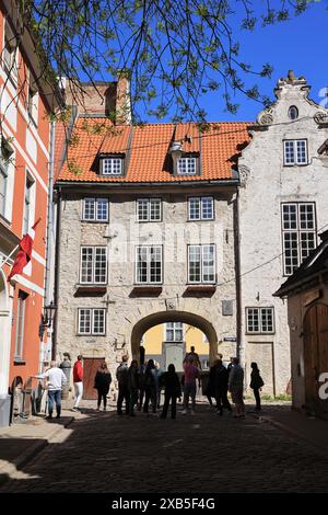 Swedish Gate, part of the Old Town walls that went around Riga during ...
