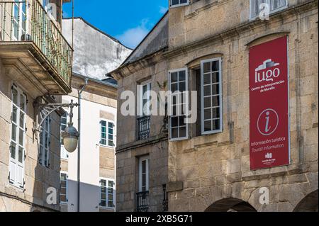 LUGO, SPAIN - AUGUST 24, 2022: Urban scene, street view in the old town ...