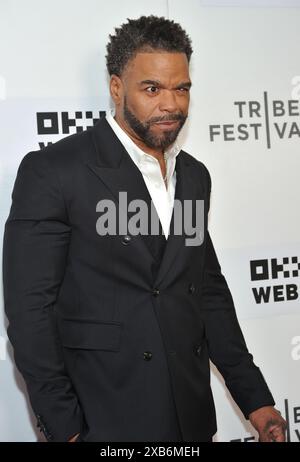 Cliff “Method Man” Smith attends the arrivals of the “56th NAACP Image ...