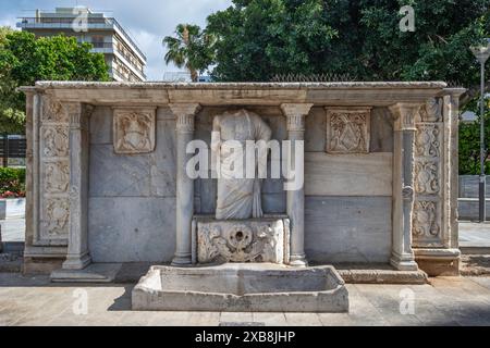 Bembo Fountain, 1588, Heraklion or Iraklion, Crete, Greece, Europe ...