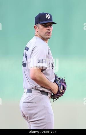 New York Yankees' Carlos Rodón pitches during the first inning of a ...
