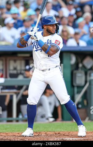 Kansas City Royals' Nelson Velazquez (17) celebrates with third base ...