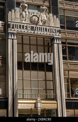 The landmark Fuller Building is located at 41 E. 57th Street in New ...