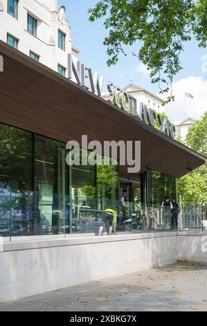 Exterior facade of New Scotland Yard Metropolitan Police headquarters ...