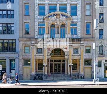 The Forward Building, for 60 years home of Socialist Labor newspaper ...