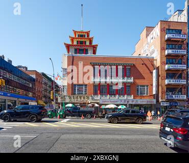 NYC Chinatown: Poy Gum Lee designed On Leong Tong Building (Merchants ...