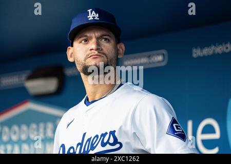Los Angeles Dodgers outfielder Andy Pages signs autographs for fans ...