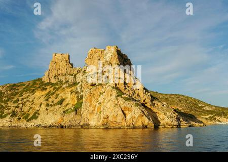Cabrera Castle es castell (14th-16th century), port of Cabrera ...