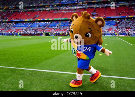 MUNICH - EURO 2024 mascot Albart during the UEFA EURO 2024 round of 16 ...