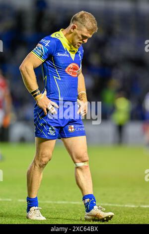 Matt Dufty of Warrington Wolves looks on during the Betfred Super ...
