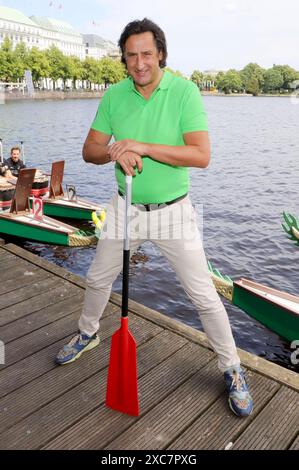 Christian Schenk beim Drachenbootrennen 2024 der Michael Stich Stiftung ...