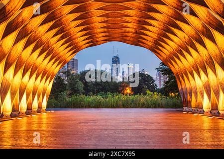 Chicago Skyline through Wooden Arch in Lincoln Park, Illinois Keywords ...