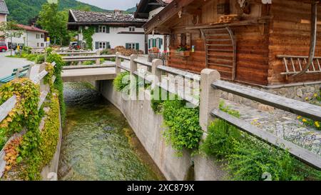 Historische Häuser mit Lüftlmalerei in Mittenwald, Werdenfelser Land ...