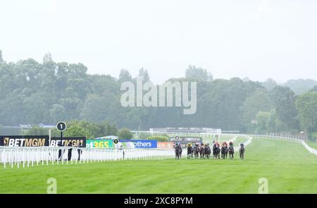 Runners and riders taking part in the William Hill Formby Novices ...