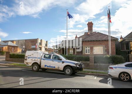 Australian police station in Armidale city centre, paddy wagon police ...