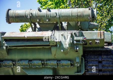 tank t80, elements of reactive armor of heavy tank, tank dynamic ...