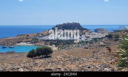 Insel Rhodos, Lindos mit der Akropolis, Griechenland, Europa, BLF ...