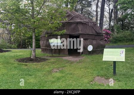 Wetu Wampanoag seasonal home. McGraw Family Garden of the Senses ...