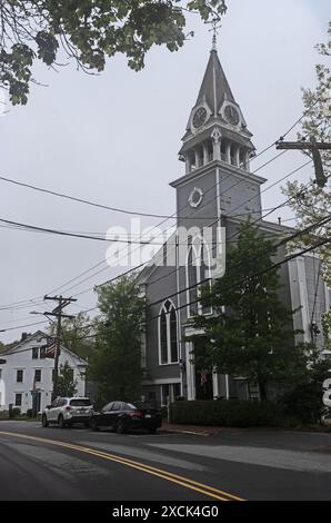 On the Sandwich streeta. The Town of Sandwich , Cape Cod ...