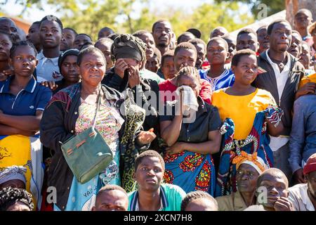 (240618) -- LILONGWE, June 18, 2024 (Xinhua) -- Members of the Malawi ...